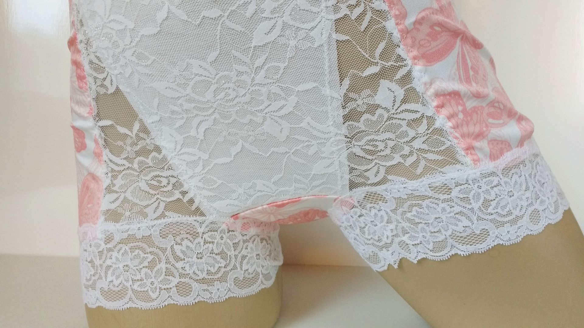 Ladies High Waist Full Brief Pinup Style Light Control Panties Pink