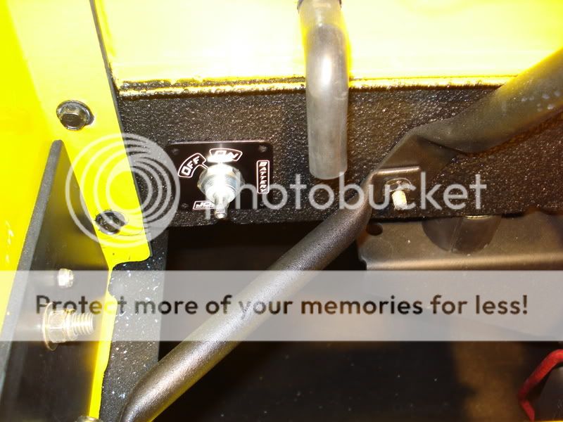 Pics of fender/battery box braces please. | Jeep Enthusiast Forums